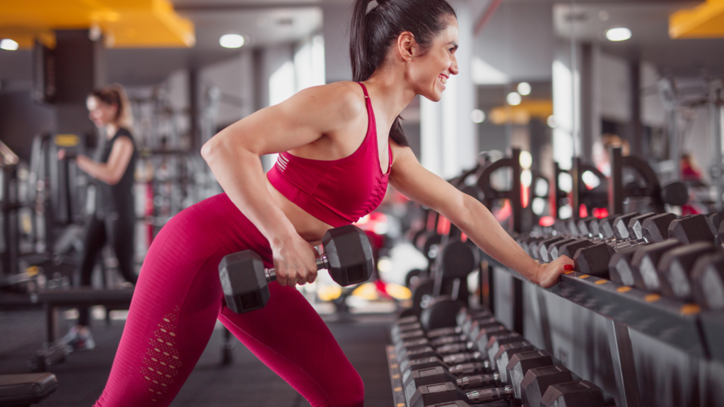 Rematore con dumbbell – quali benefici e che muscoli allena? - dotfitness